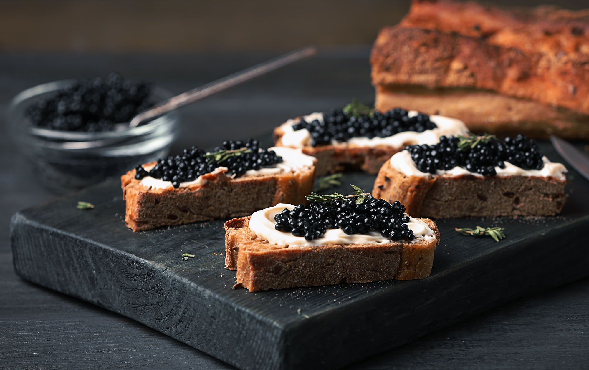 Beluga vs Osetra Caviar: Luxury Taste Compared | IHOC