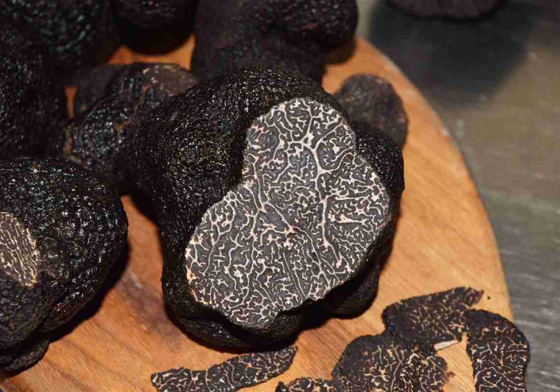 How to Use Black Truffles Like a Chef - Caviar.ca